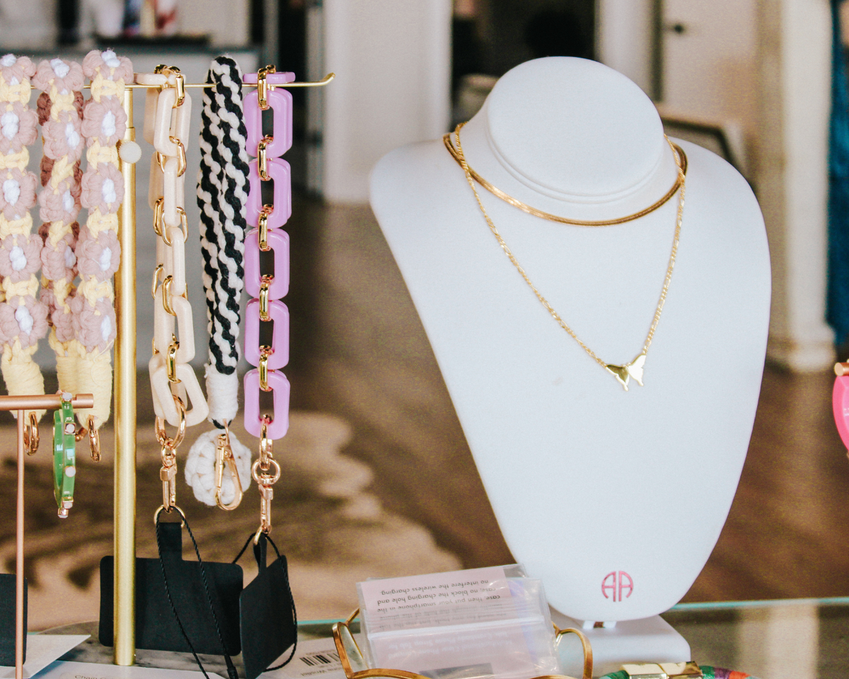 How Accessories Can Enhance an Outfit – Harper Collective